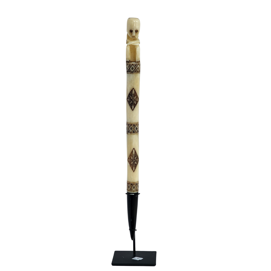 Timor Ceremonial Sumba with Stand Natural - White – RIS Store KSA